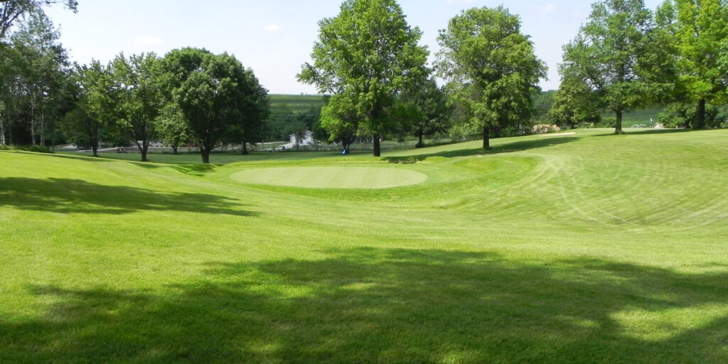 Golf Course | Red Oak Country Club | 18-Hole Championship Course